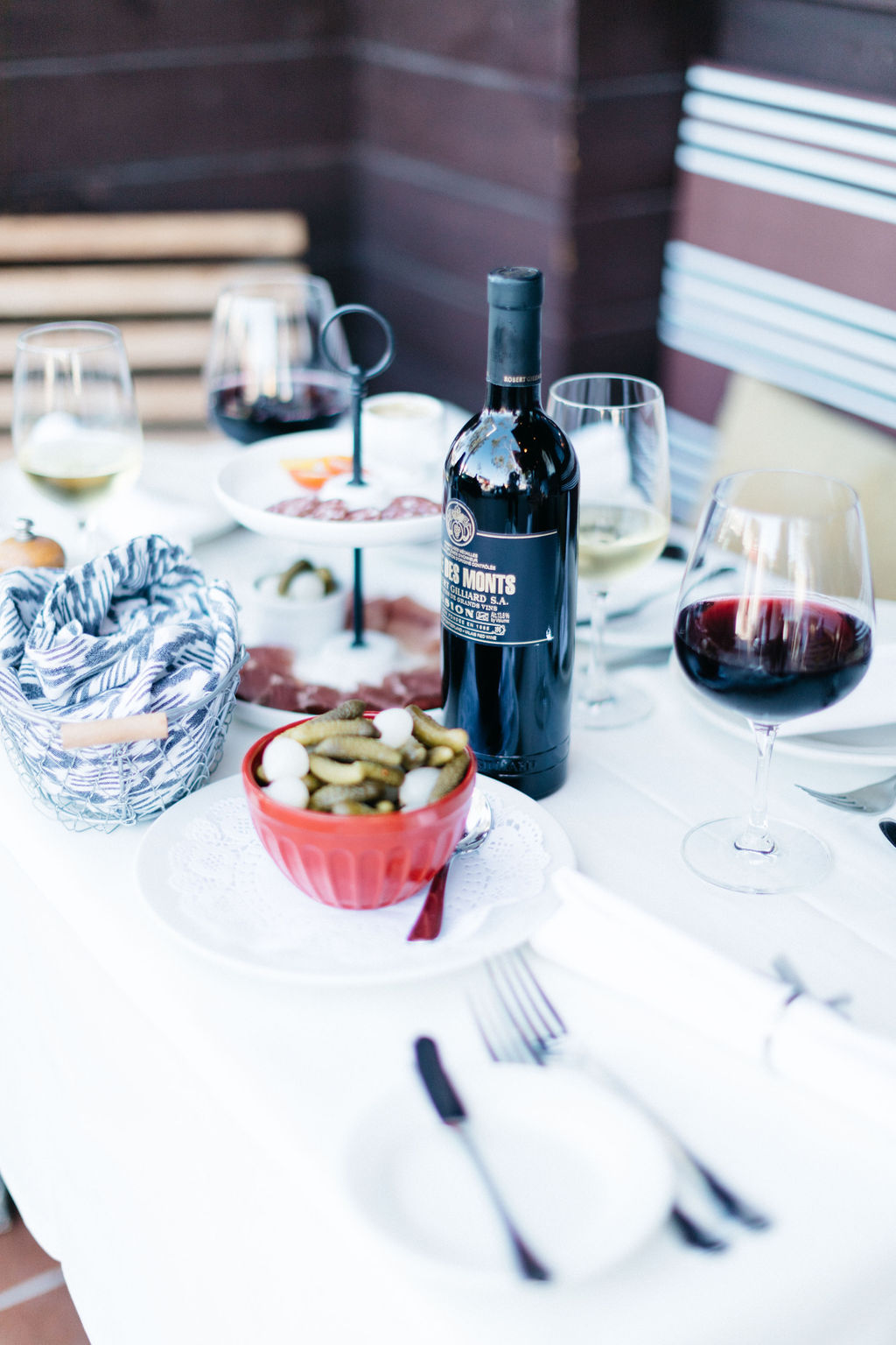 Basilic & Raclette Night • Beijos Events