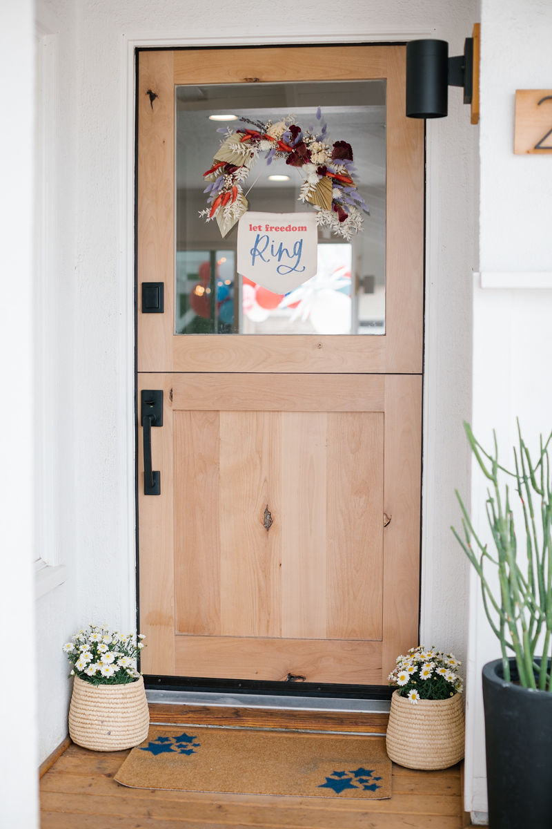 Fun 4th of July Front Door Decor You Can Easily DIY! – Beijos Events