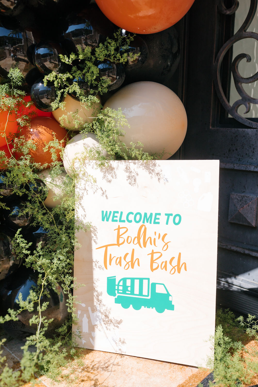 Let’s Get Dirty with a Trash Truck Party!! – Beijos Events