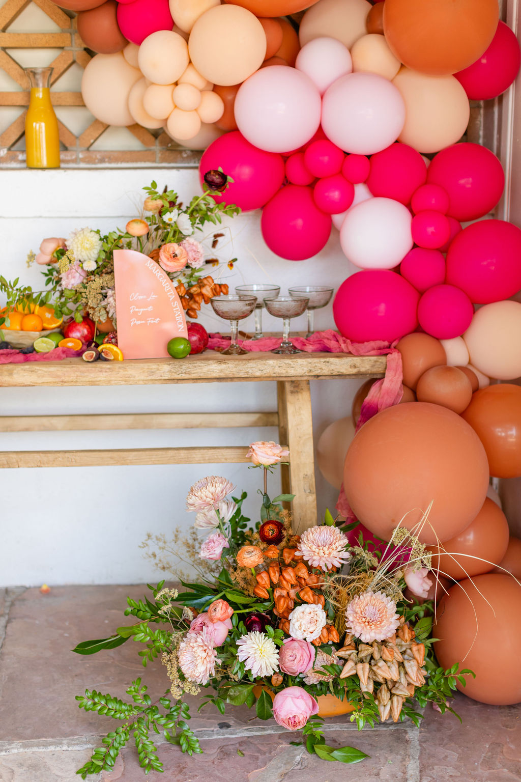 A Fall Bridal Shower with Vibrant Color – Chasing the Sunset – Beijos ...