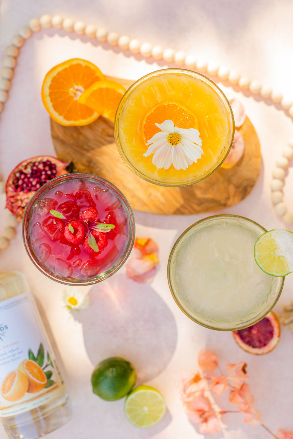 A Fall Bridal Shower with Vibrant Color – Chasing the Sunset – Beijos ...