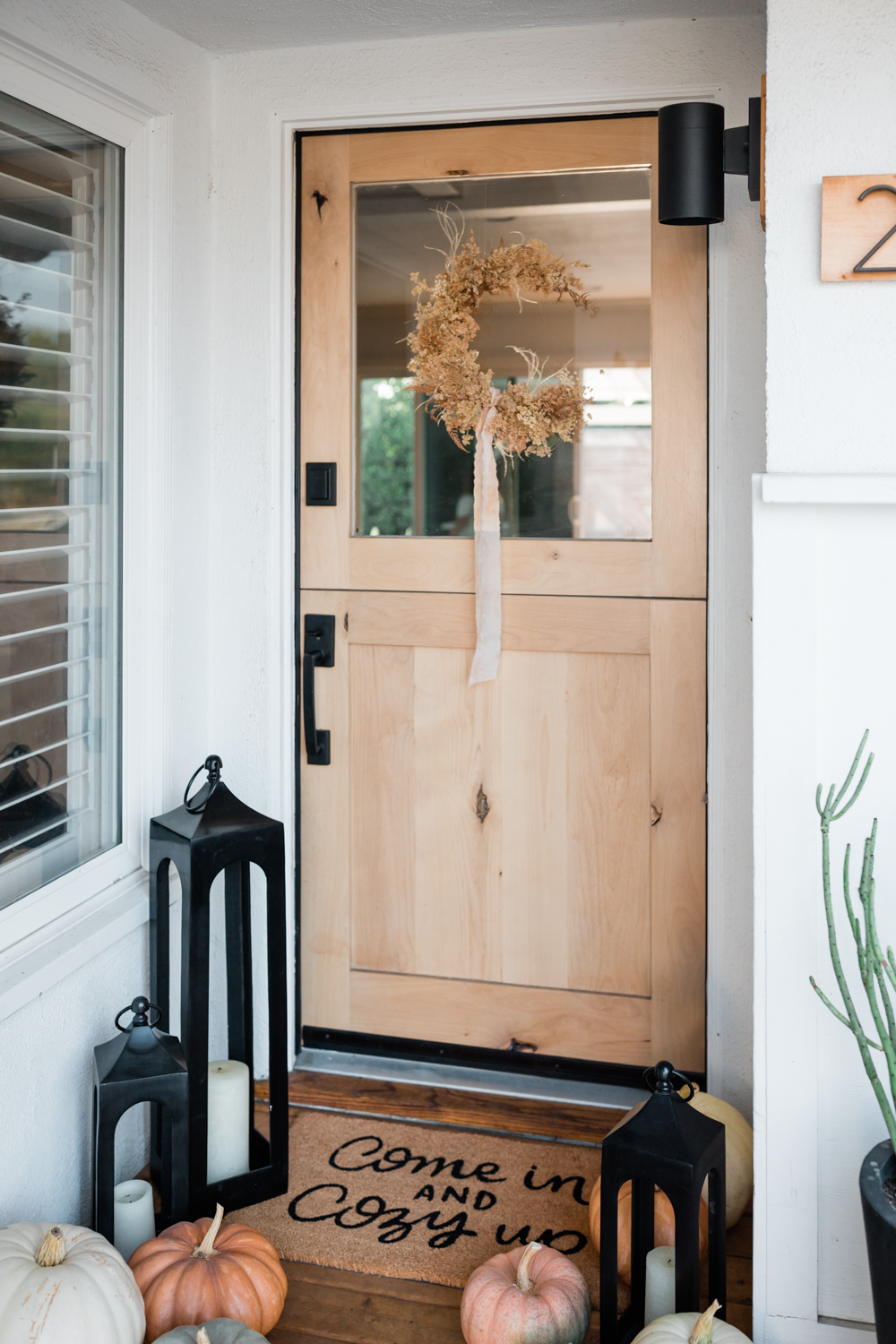 A Beautiful Celestial Inspired Fall Wreath DIY to Dress up Your Front ...