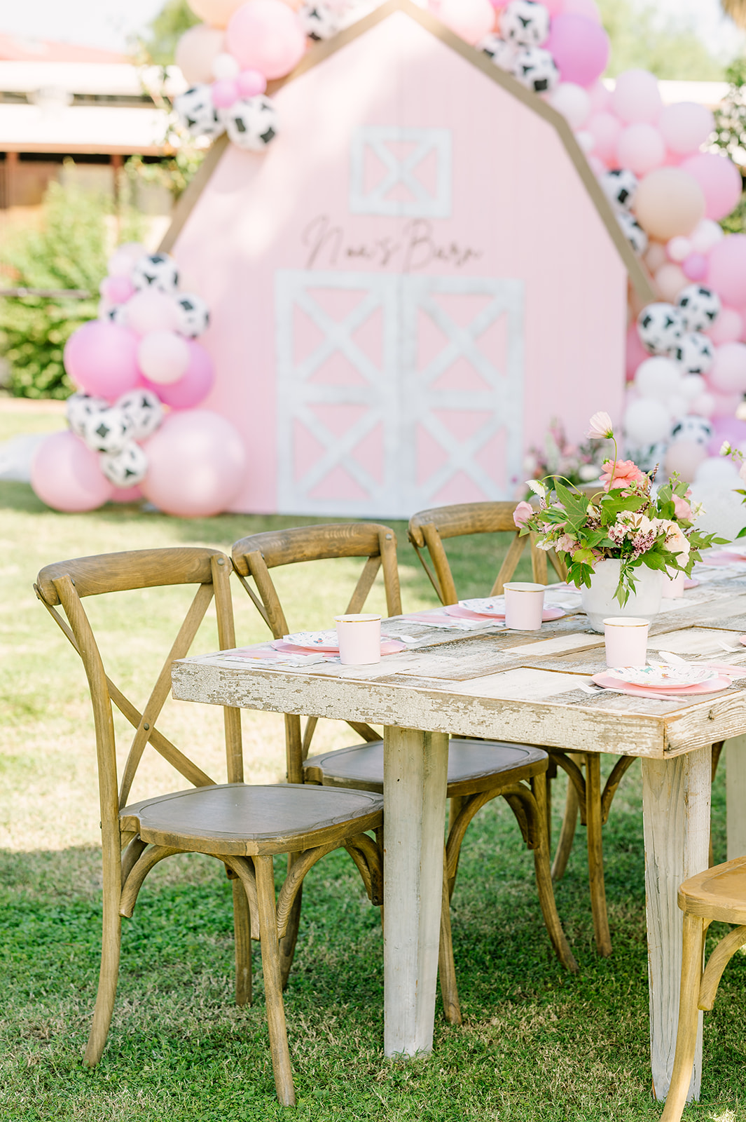 The Sweetest & Prettiest Little Barnyard Bash for Noa’s 4th Birthday ...