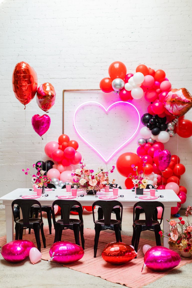 Our Lips are Sealed – The Raddest Valentine’s Day Party Ever! – Beijos ...
